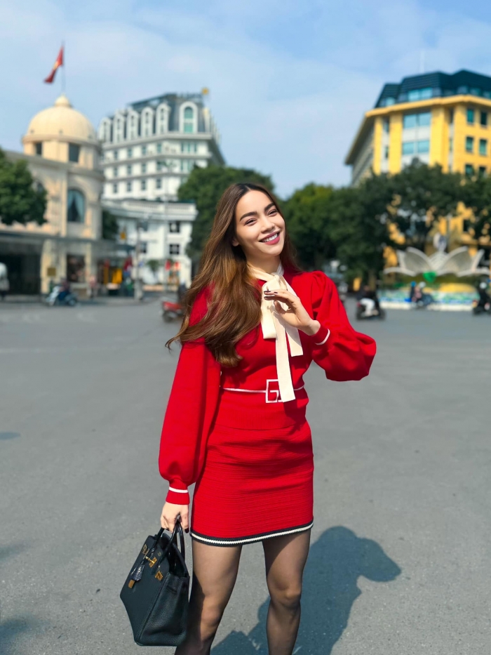 Netizen tấm tắc khen khi Hồ Ngọc Hà tung loạt ảnh xinh đẹp, rạng rỡ như gái đôi mươi